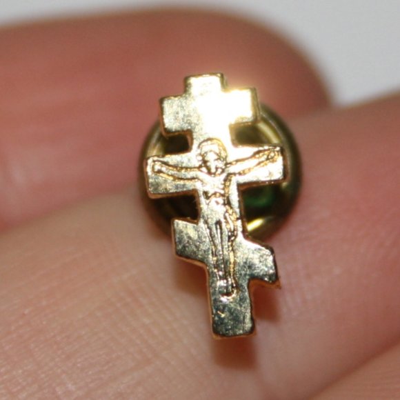 Vintage | Accessories | Vintage Gold Screw On Back Crucifix Lapel Pin ...